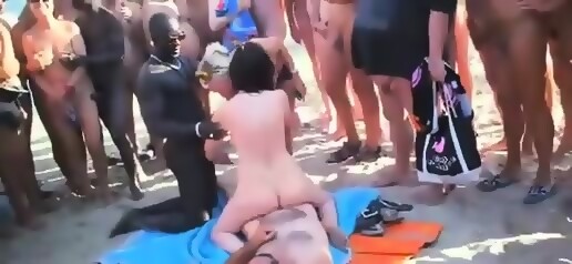 Group Sex In Beach Eporner