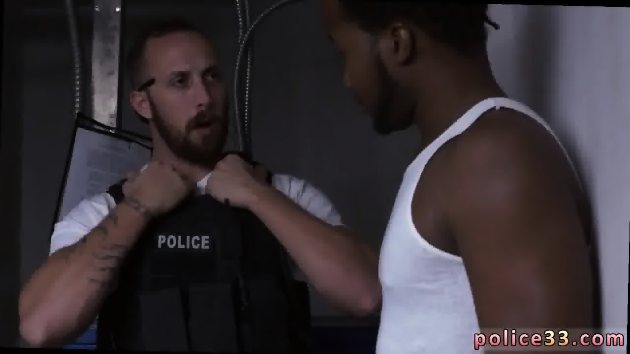Gay Police Men Sex Purse Thief Becomes Culo Meat Eporner