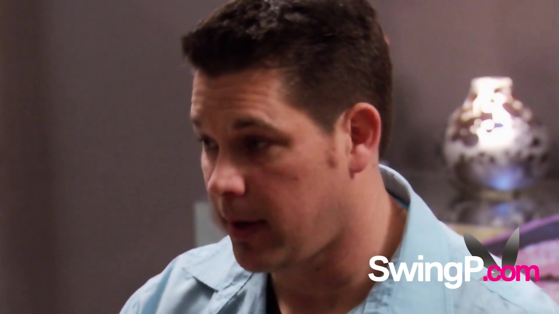 Jessica Visits New Swingers In Their Room To Congratulate Swinger