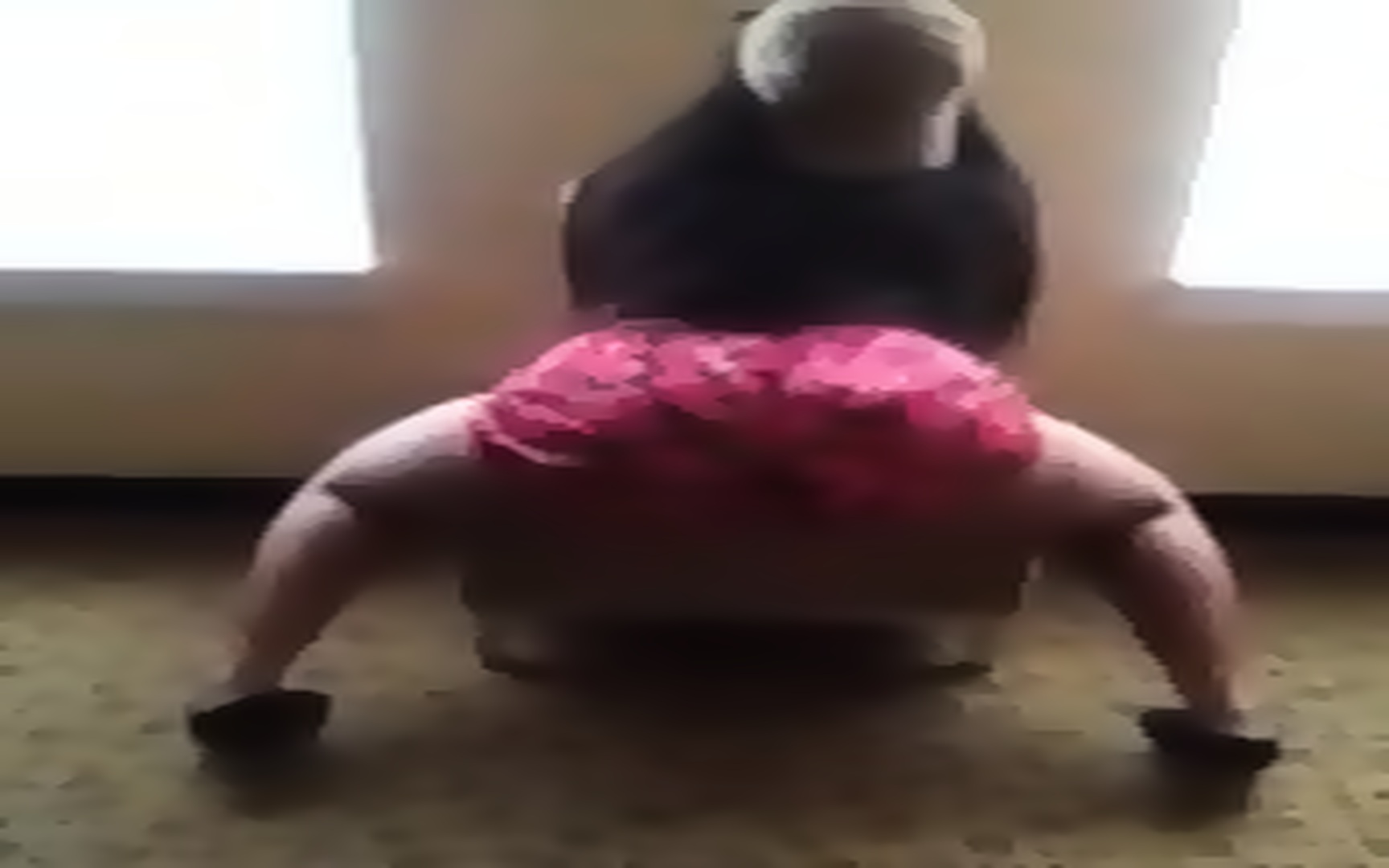 She Twerkin Water Tank Behind Twerk Eporner