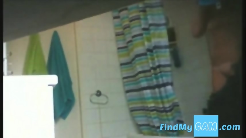 Camera Escondida Novinha No Banheiro Eporner