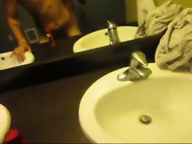 Sex In The Bathroom Eporner