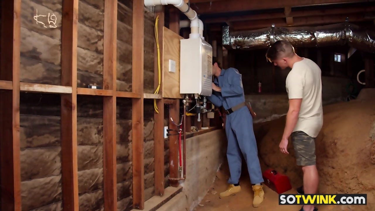 Hunk Handyman Fulfills Married Young Twinks Gay Fantasy Eporner
