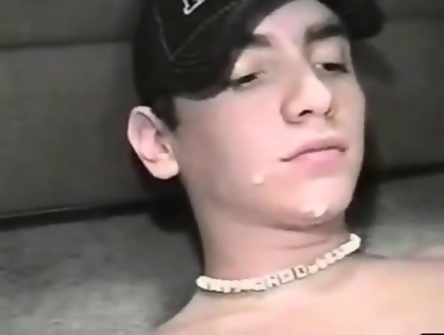 Scally Boy Eats His Own Cum - EPORNER