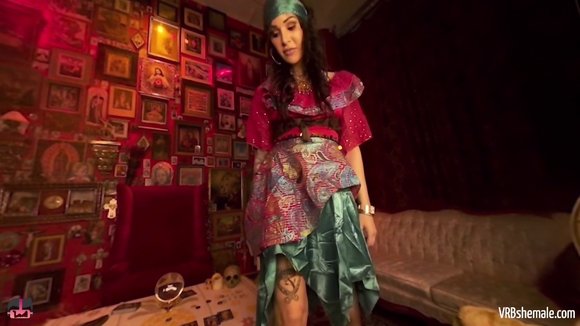 Tranny Fortune Teller Has Sex With Her Client Eporner