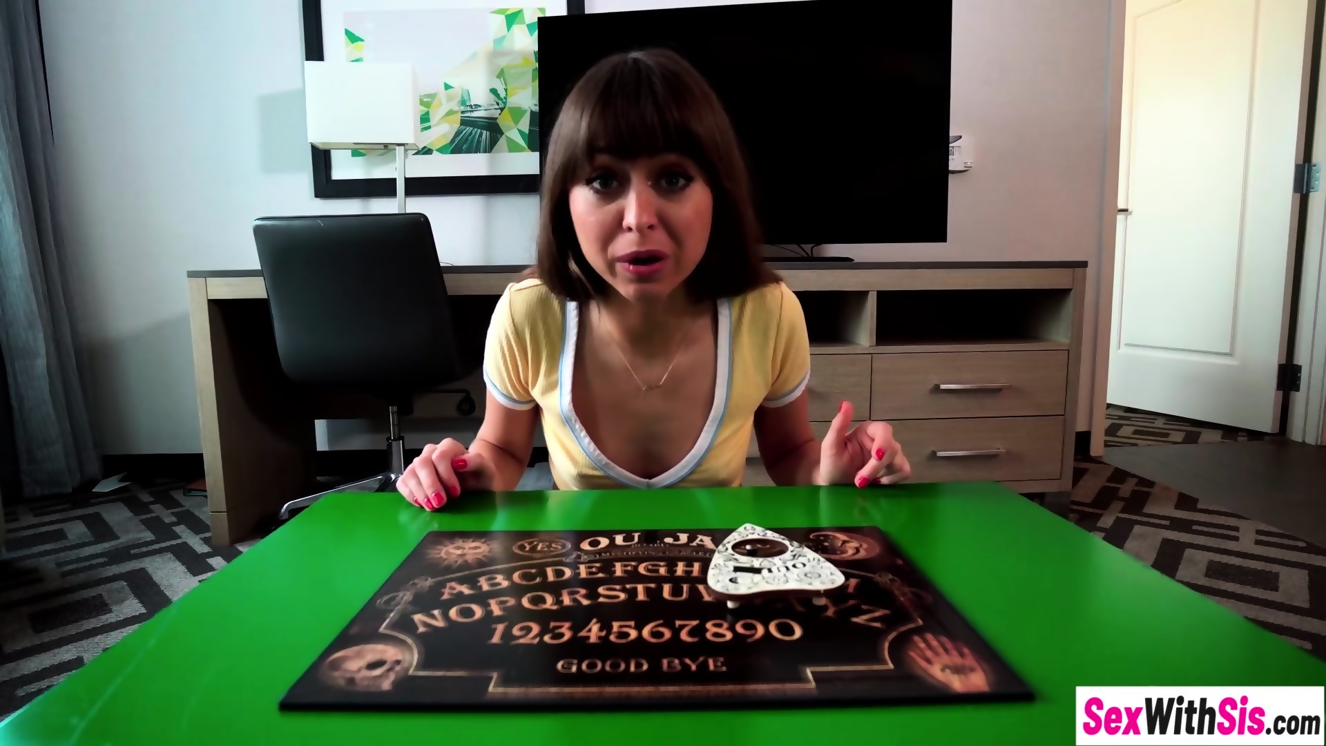 Stepsiblings Enjoy Hardcore Sex Playing The Ouija Board Eporner