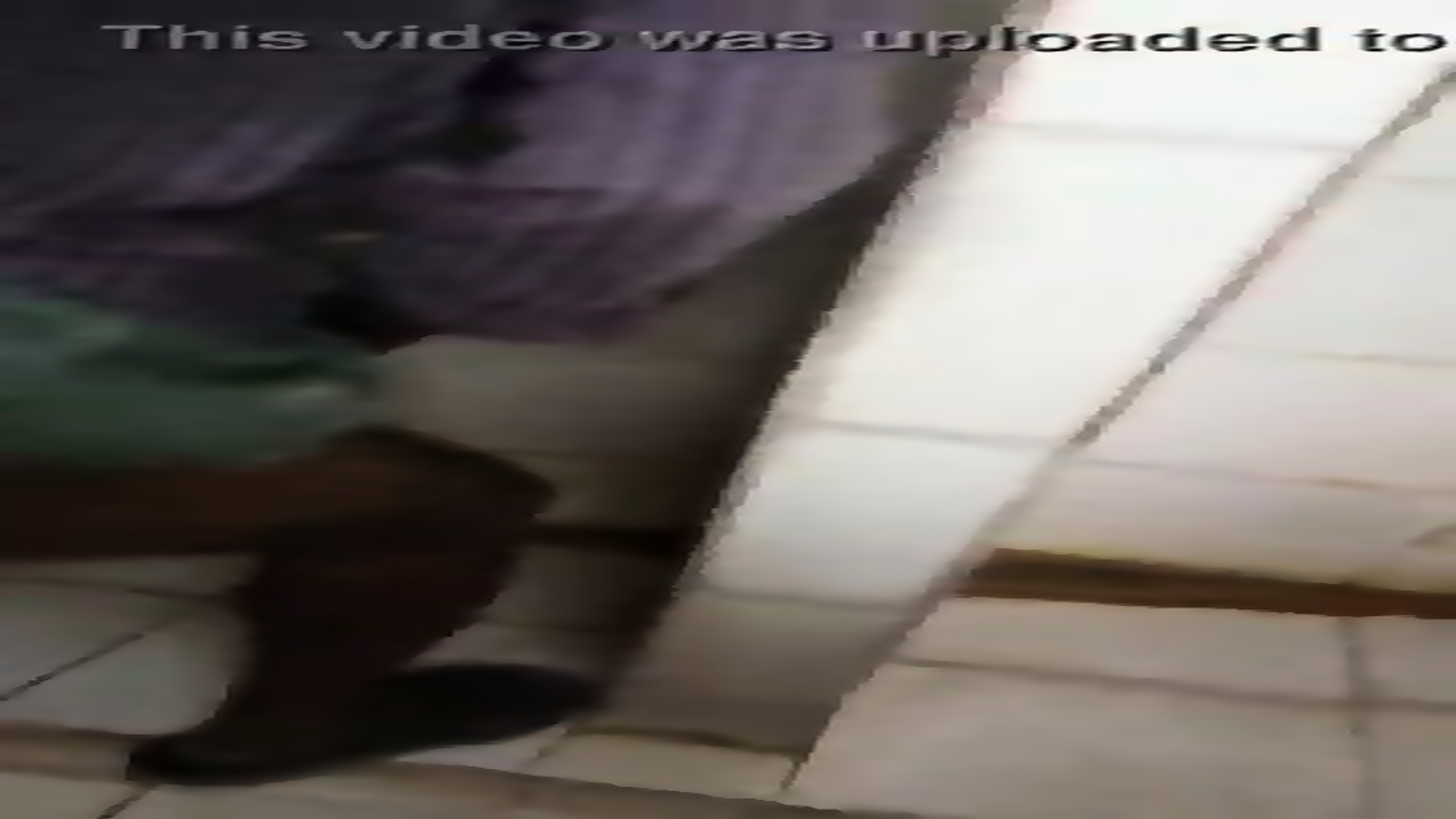 Pissing And Holding Cock Of Desi Gay Labour In Lungi Eporner