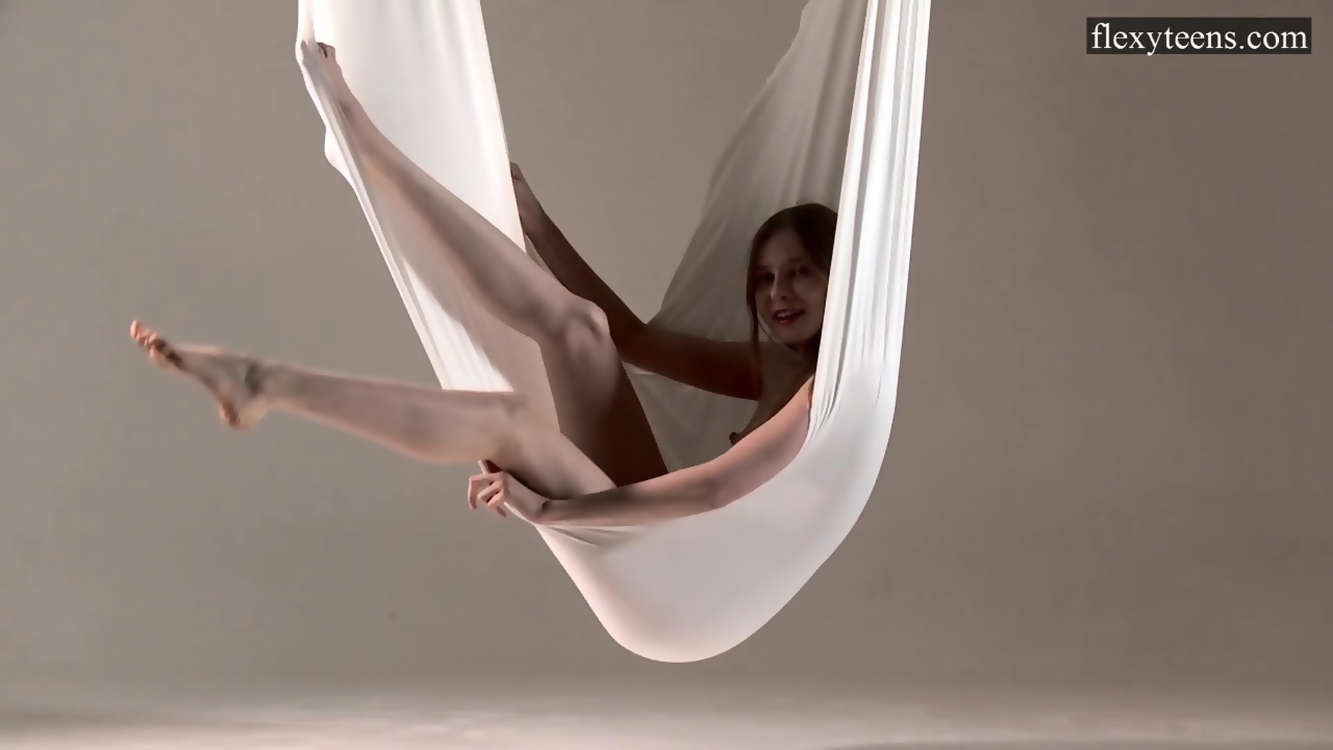 Sofia Zhiraf Super Flexible Young Babe Eporner