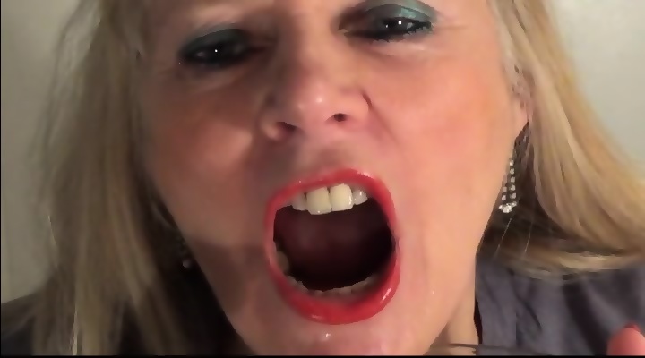 Amateur Mature Blonde Piss And Facial Eporner