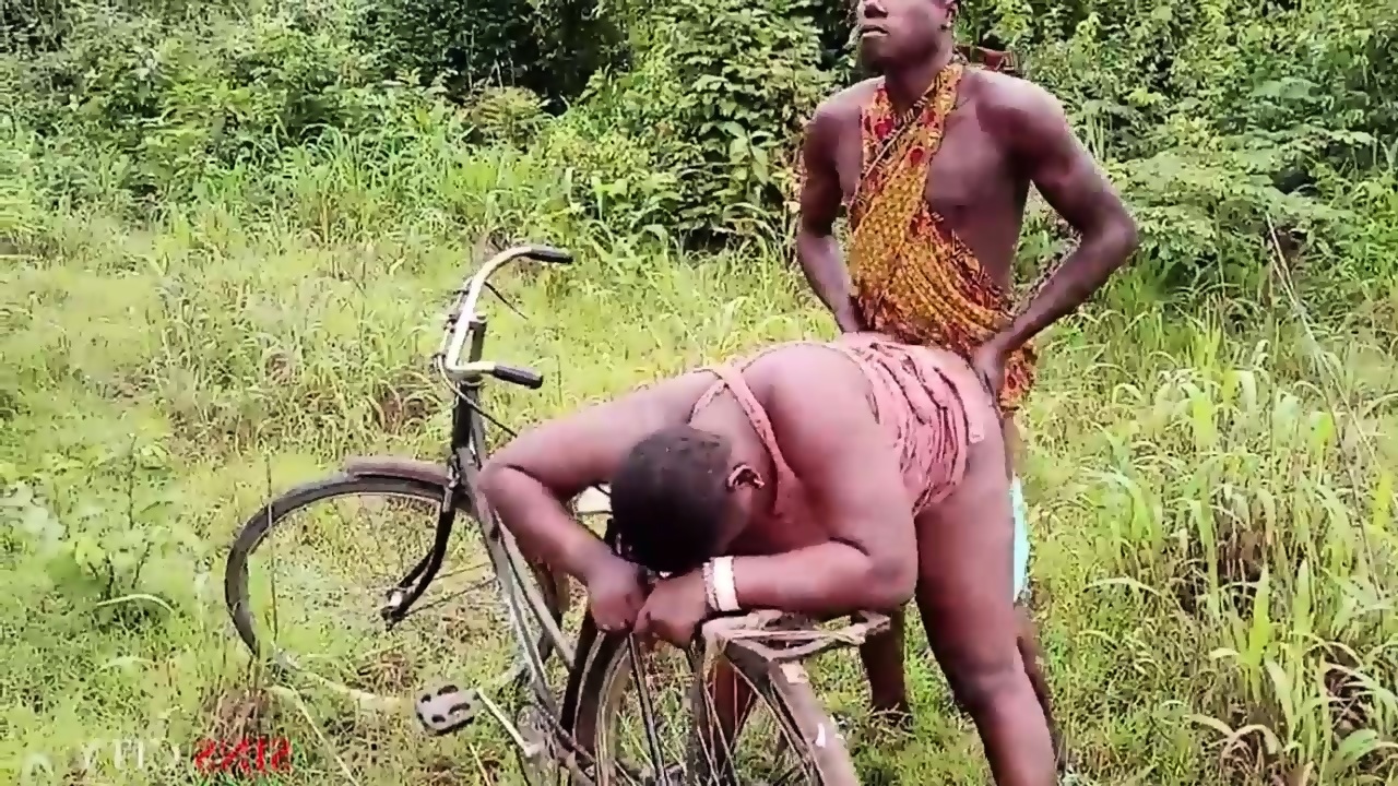 Sex With The King S Wife In The Bush Sex Wife Eporner