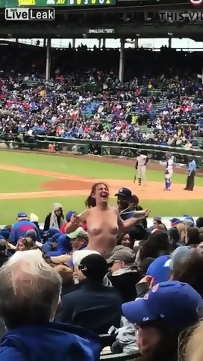 Drunk Mother Flashes Her Tits At The Cubs Game Eporner