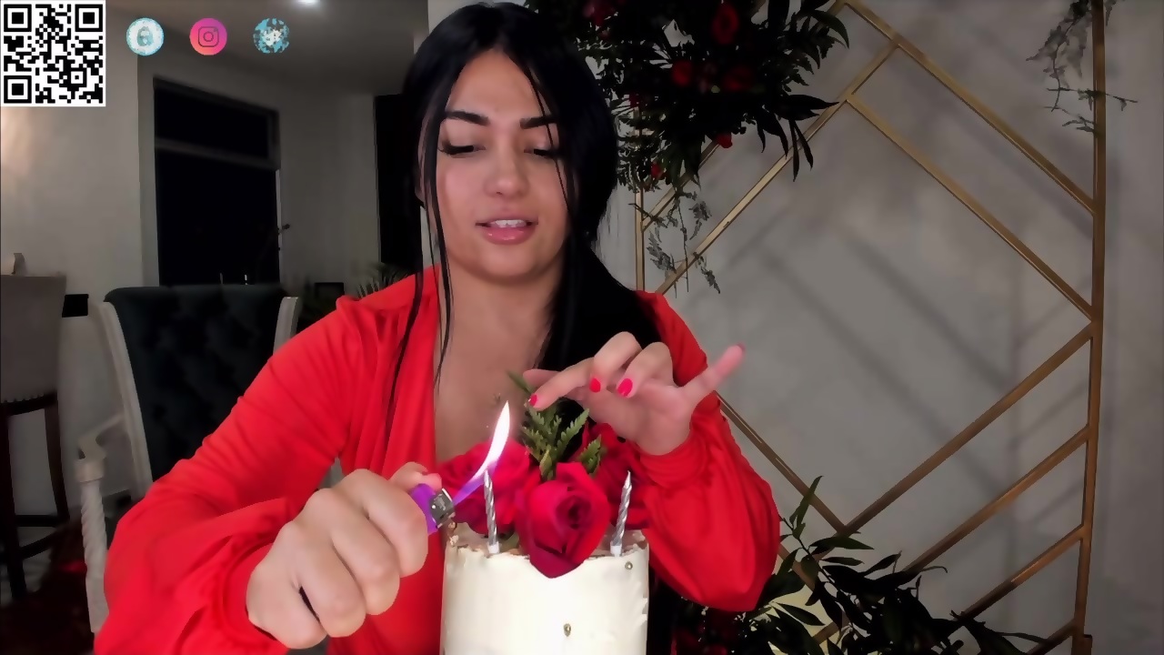 Colombiana Tetona Celebra Su Cumpleaños En Stream Eporner