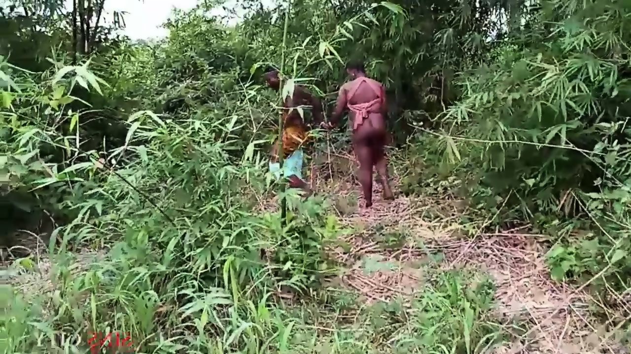 Sex With The King S Wife In The Bush Raissa Conte Eporner