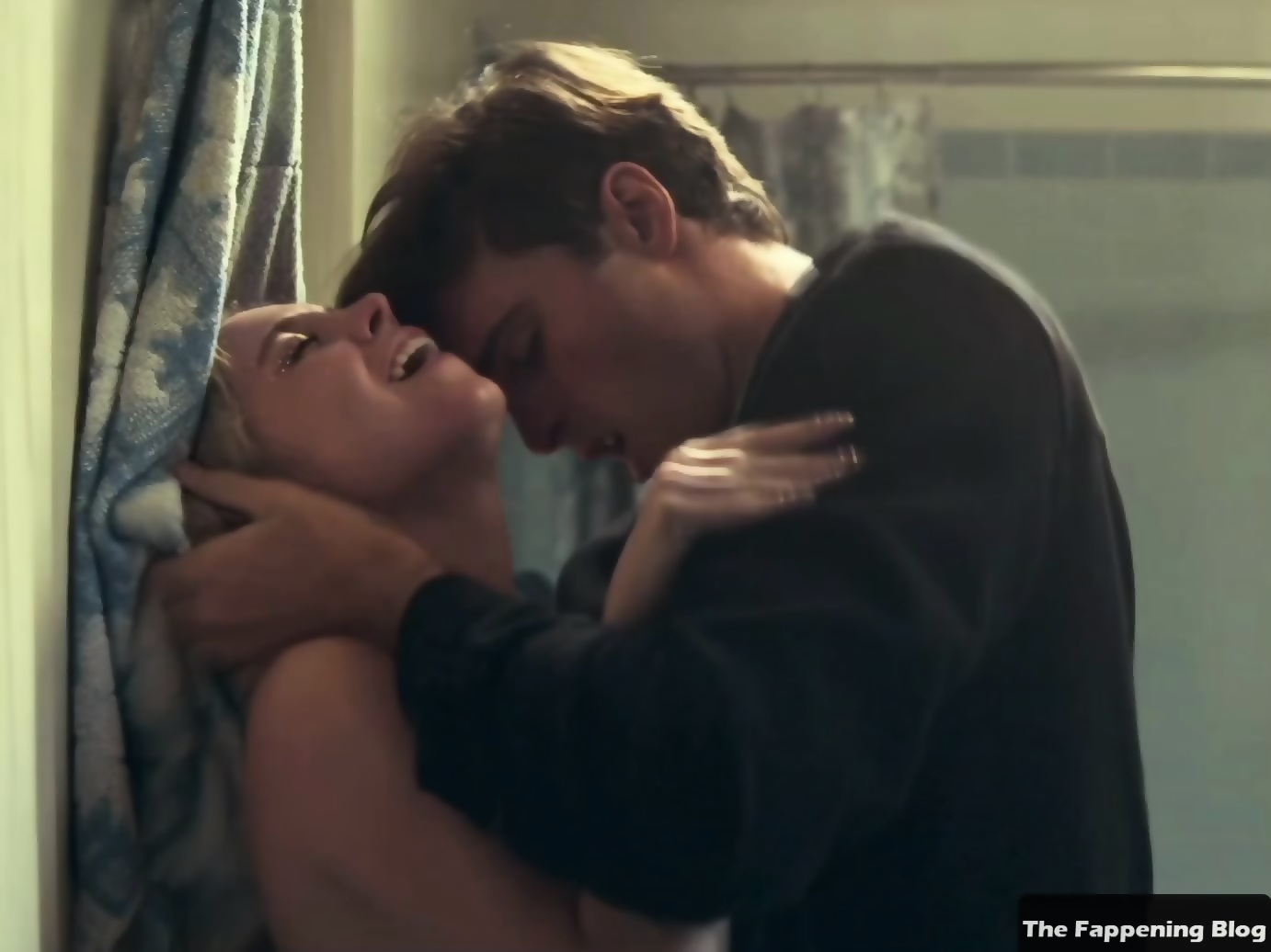 Sydney Sweeney Hand Gag Eporner