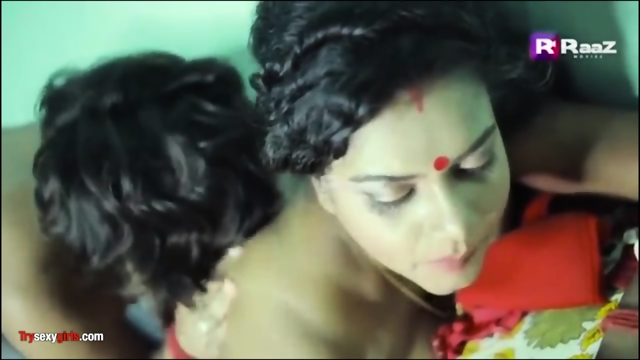 Bade Bade Dudh Wali Bhabhi Ke Dudh Piya Eporner