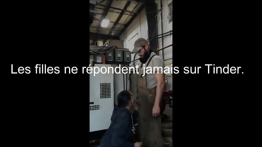 Une Meuf Fait Une Pipe Et Se Fait Baiser Par Son Mari Sur Step Son Lieu