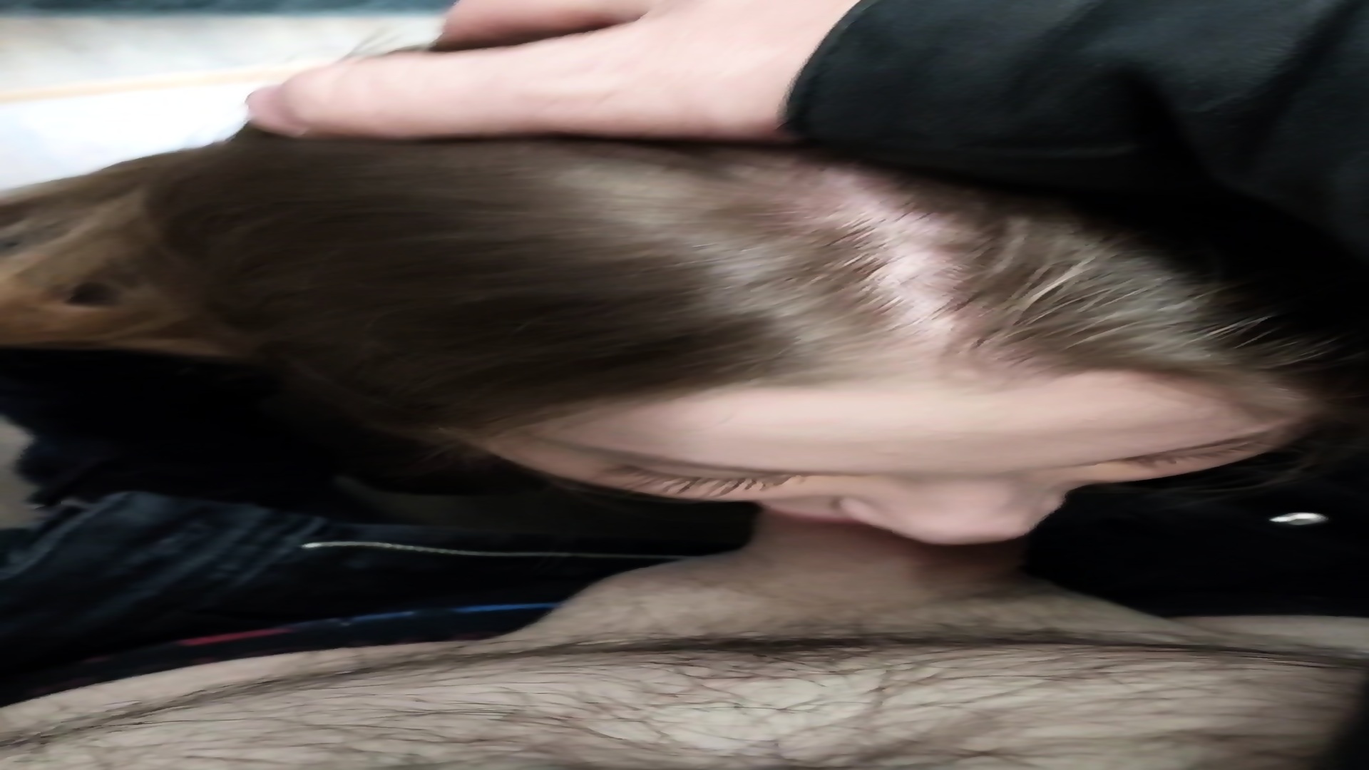 Іра сосе член в примірочній Eporner