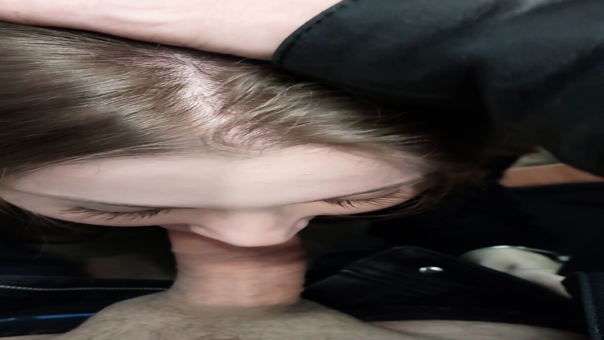 Іра сосе член в примірочній Eporner