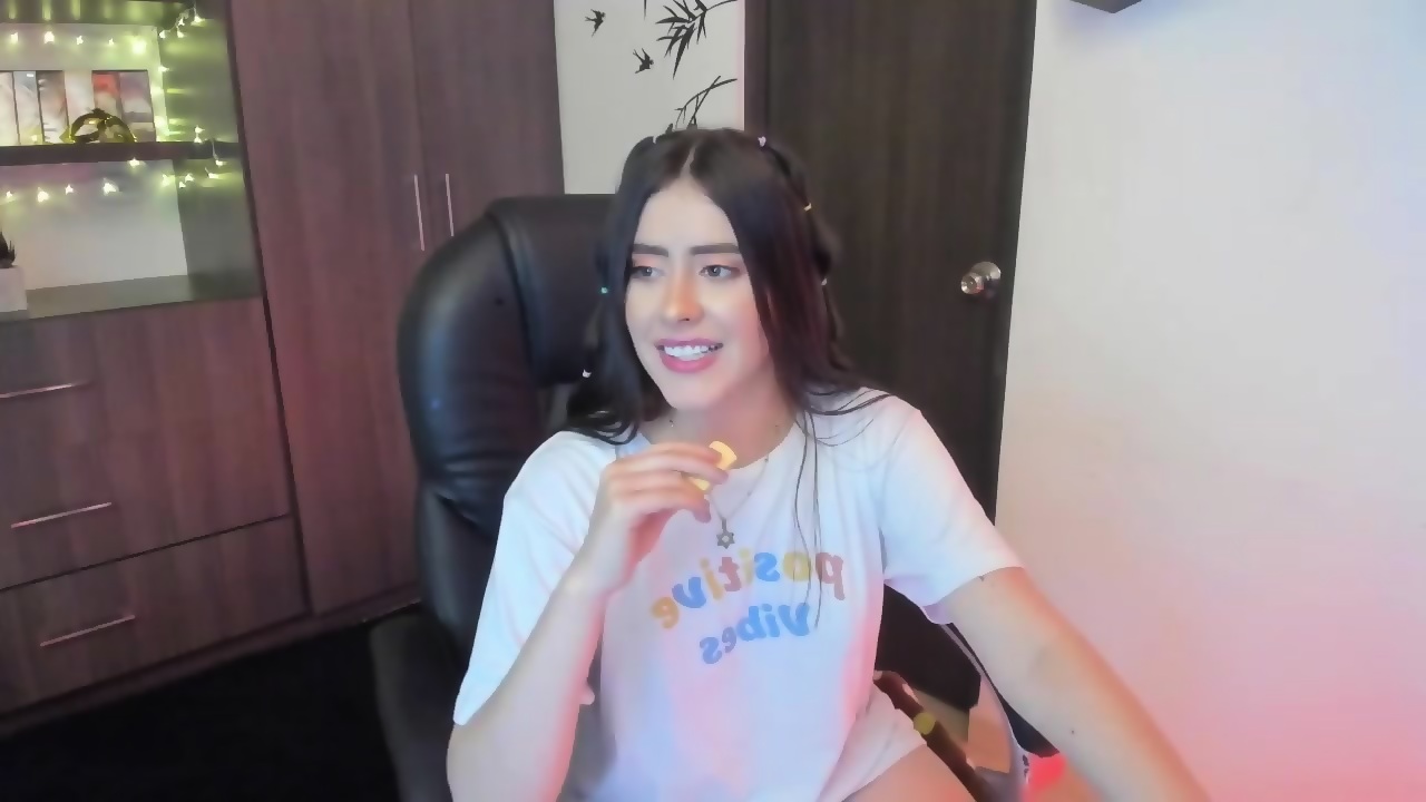 Jul Y Su Belleza Con Un Dildo Eporner