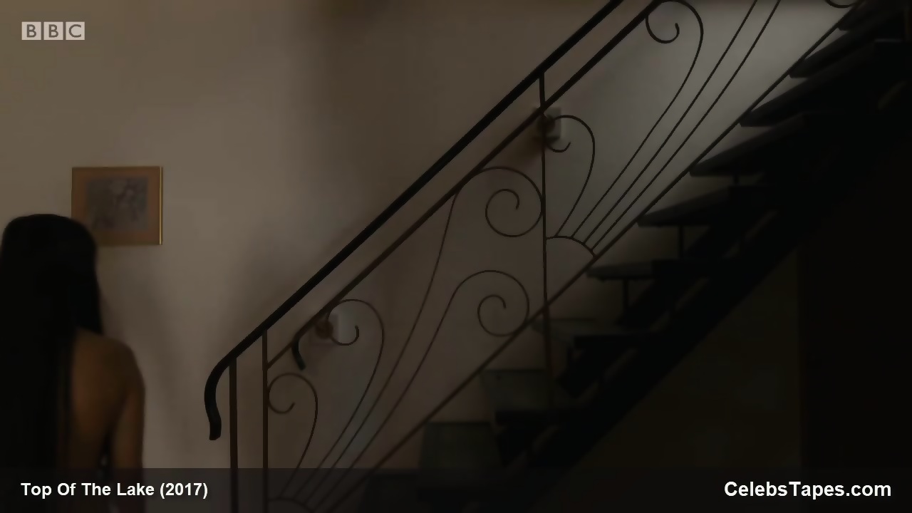 Elisabeth Moss And Linda Ngo Sex Movie Scenes Eporner