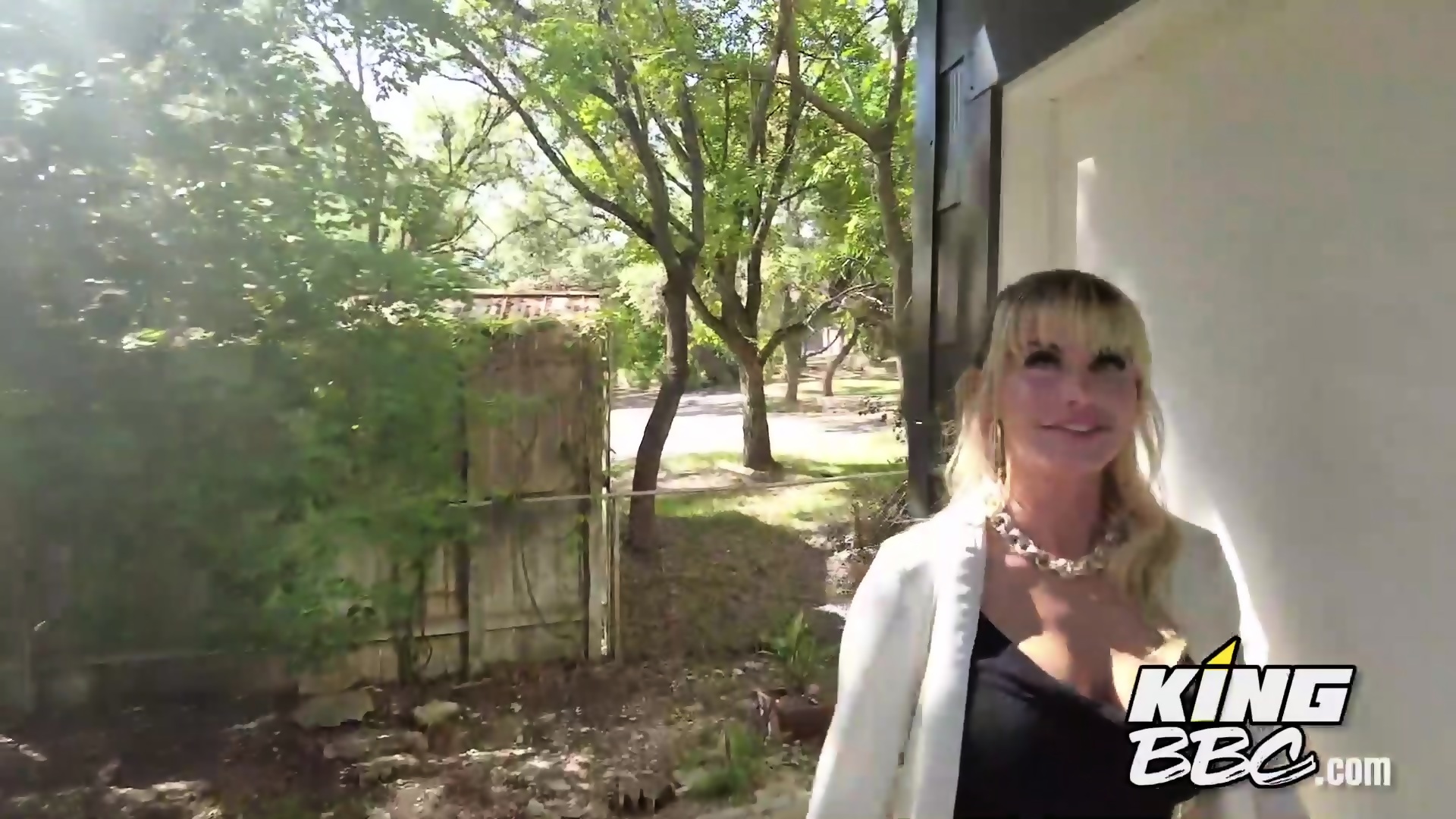 Sexy Realtor Cassie Bender Fucks Her Bbc Client Eporner
