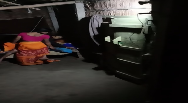 Hidden Cam Sex Video Of Village Bhabhi With Tenant Eporner
