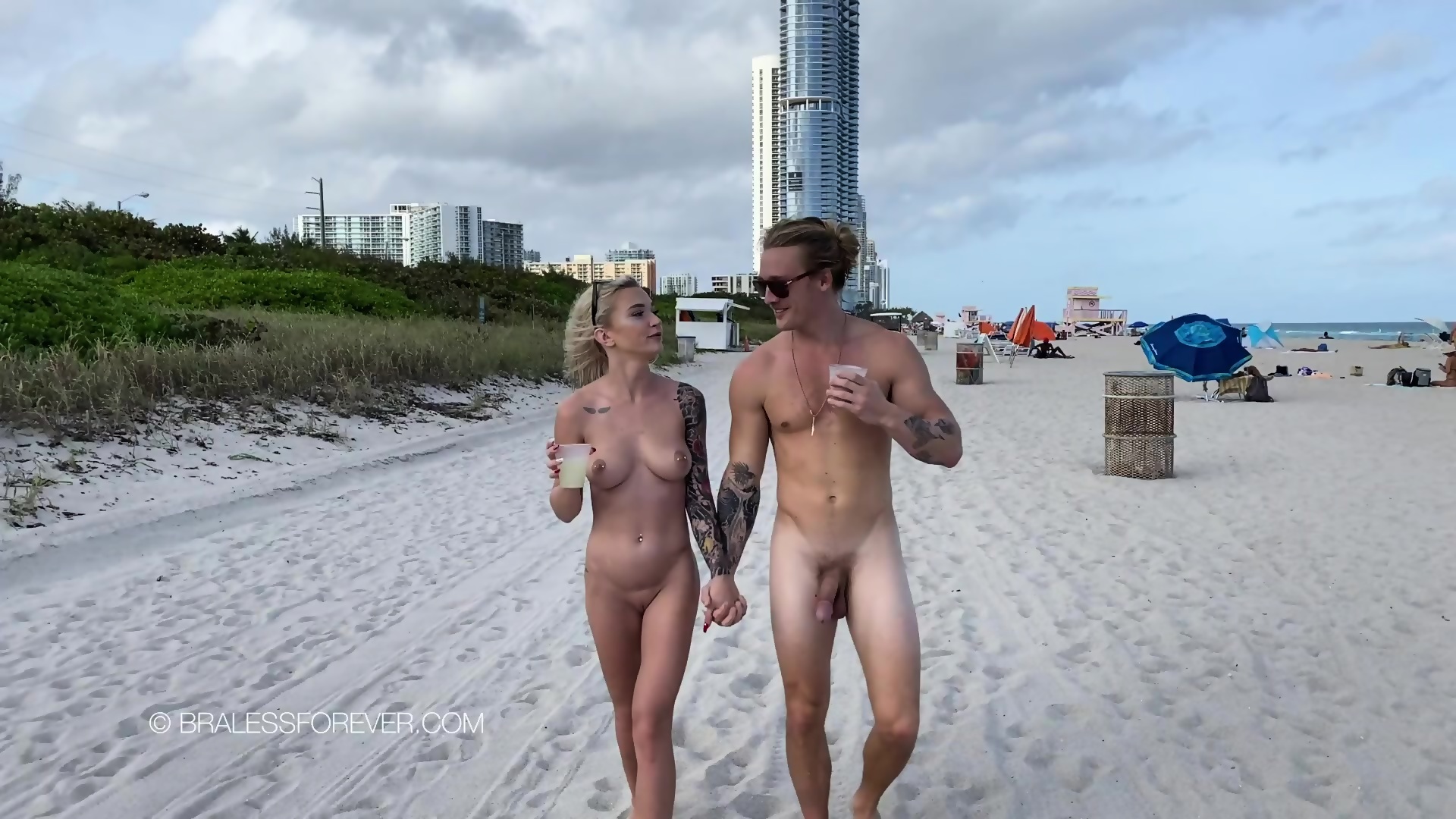 Beach Babe Eporner
