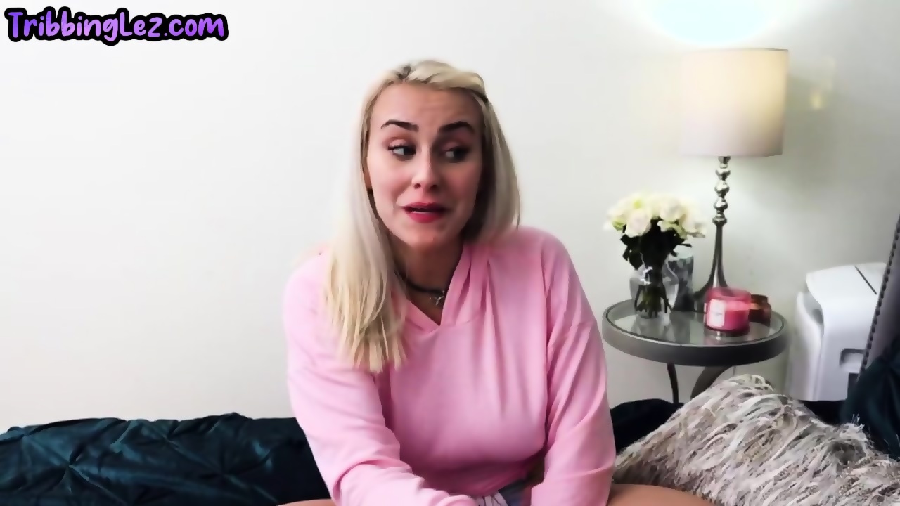 Lesbo Freaks With Natural Tits Lick And Finger Wet Pussy Eporner