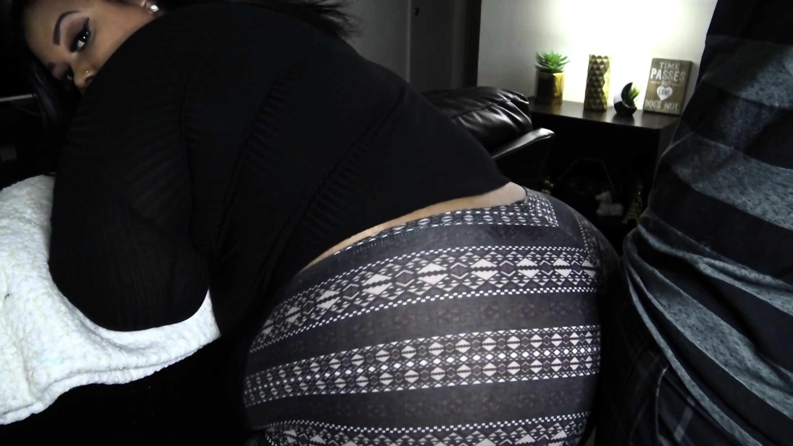 Bbw Gets Leggings Ripped And Fucked Nirvana Lust Eporner