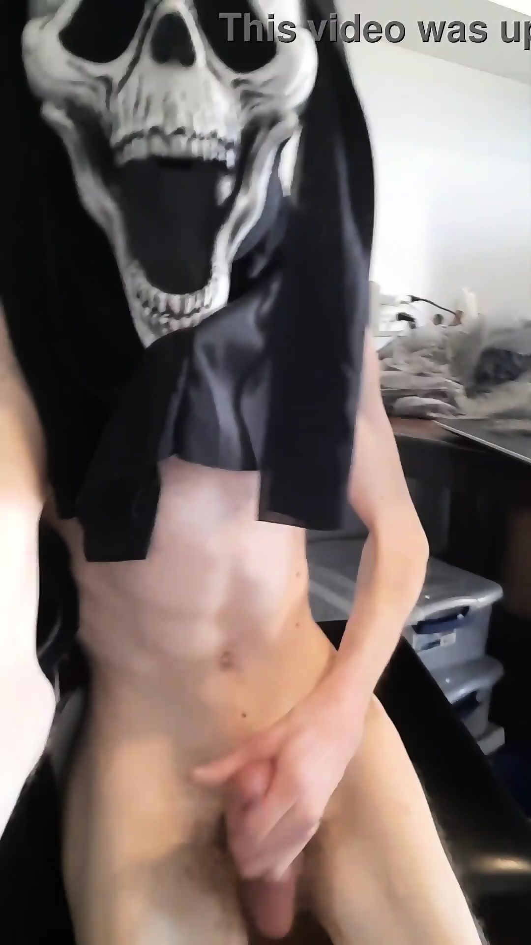Jerking Off While Wearing A Ghostface Mask Eporner