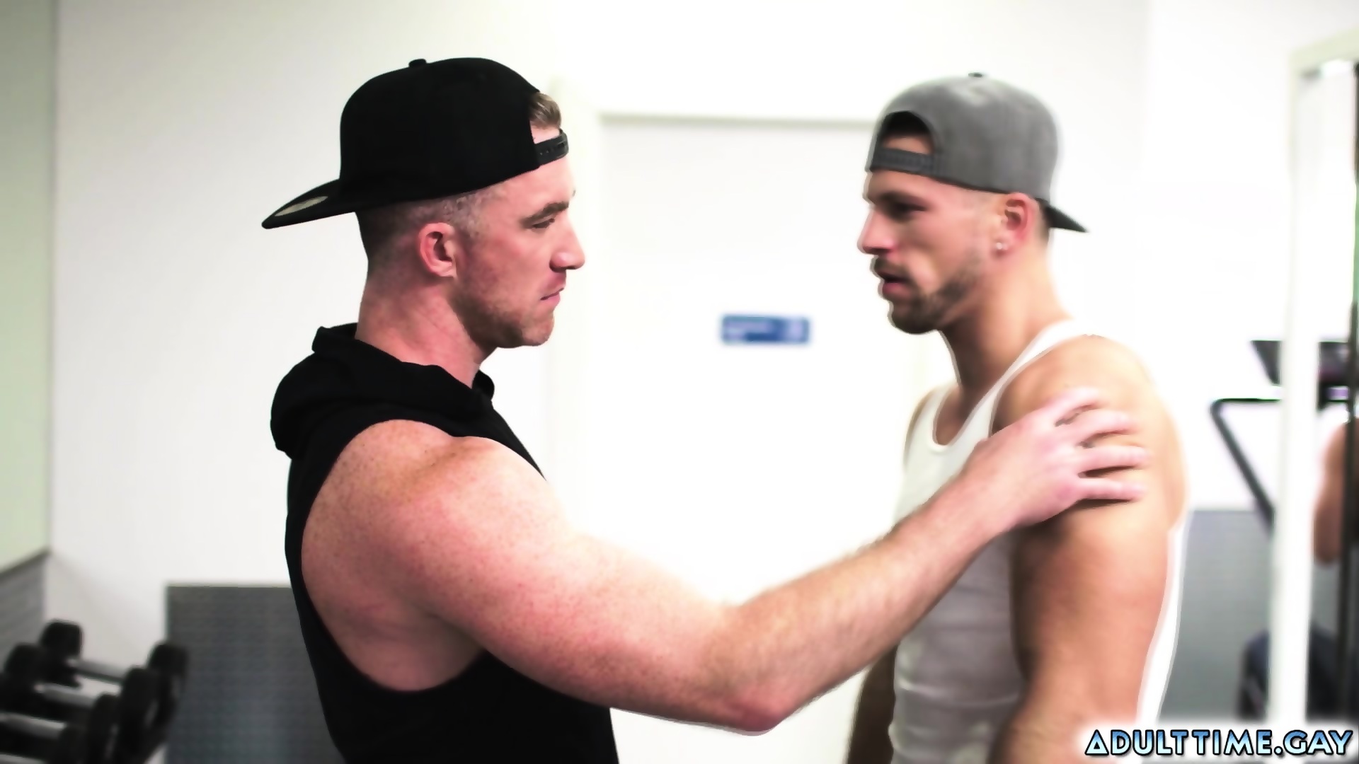 Disturbing And Shocking Two Men Start Having Hardcore Gay Sex In Gym