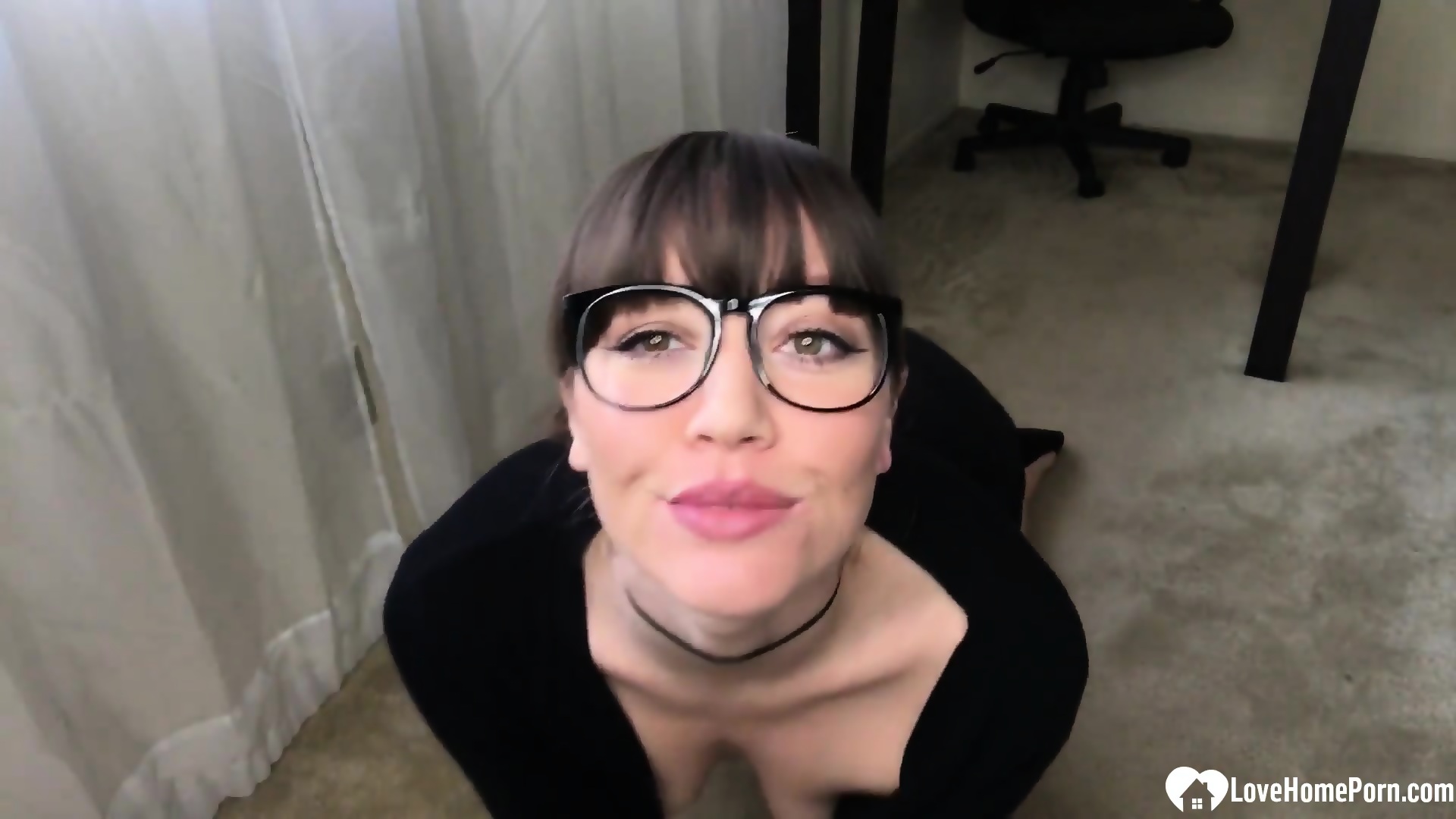 Nerdy Girl Plays With Sex Toys While Craving Proper Dicking Eporner