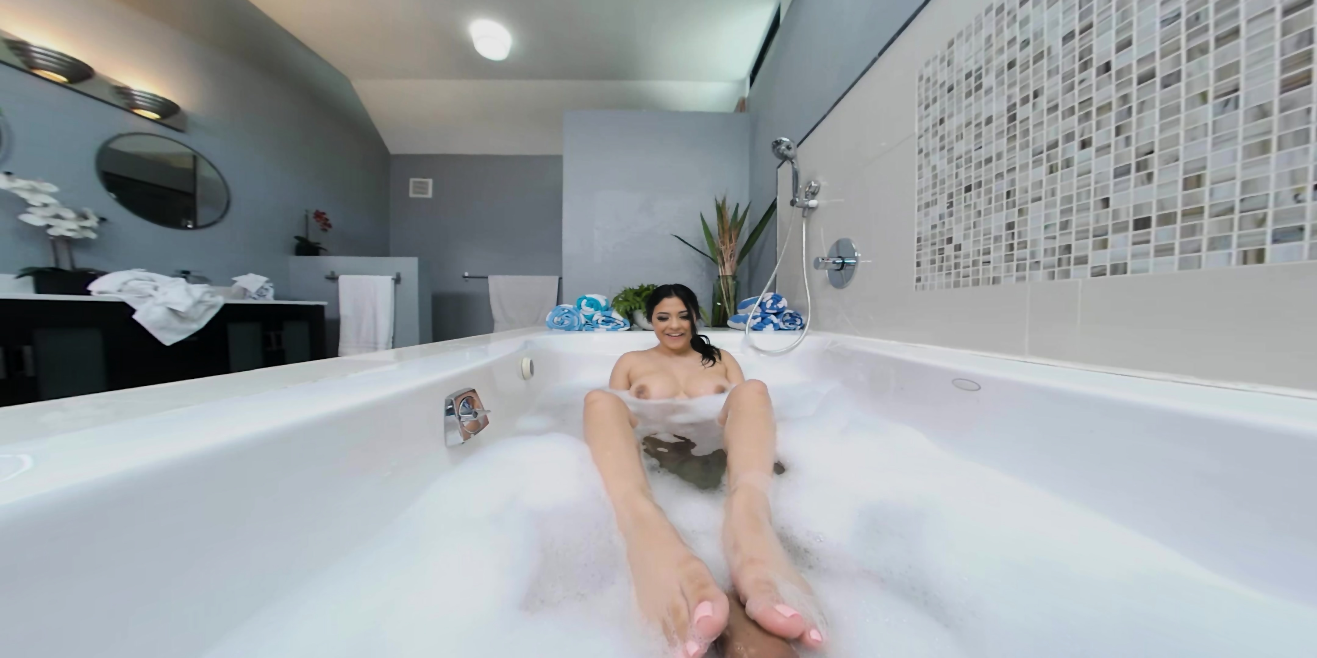 Booty Bath Vr Serena Santos Eporner