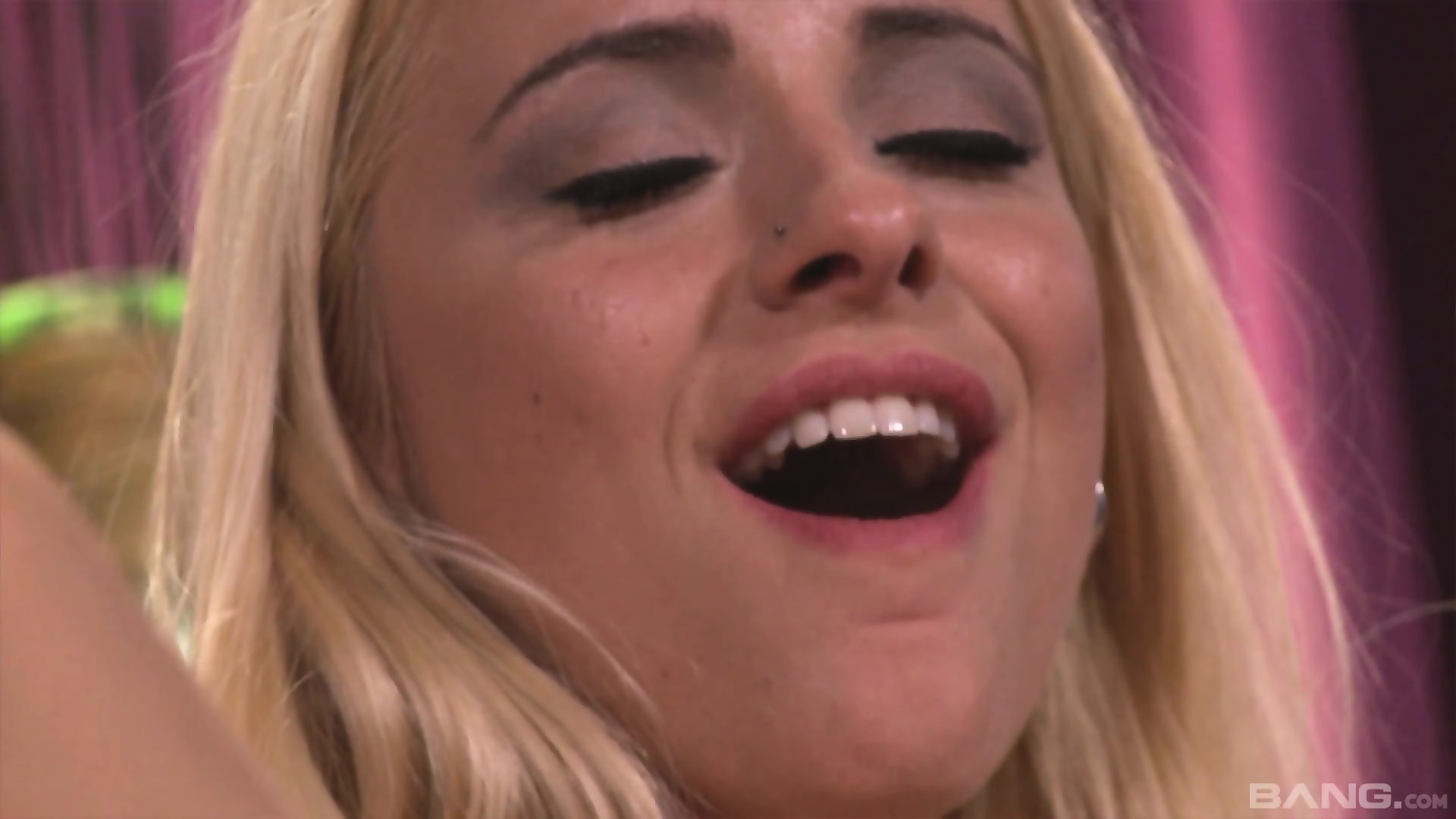 Cameron Canada Takes A Big Dick In Her Cunt Eporner