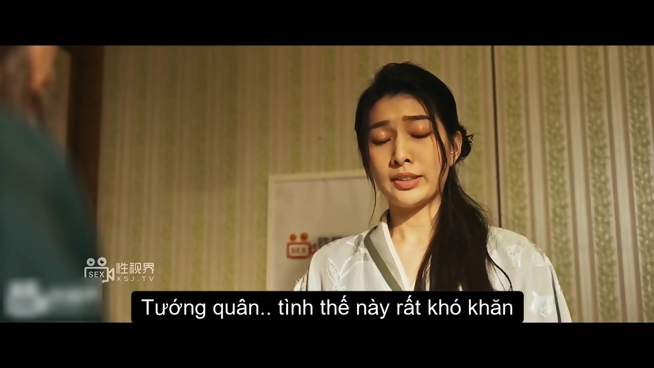 Hoa Tu Helps Quan Vu Absorb Poison From The Crab - EPORNER