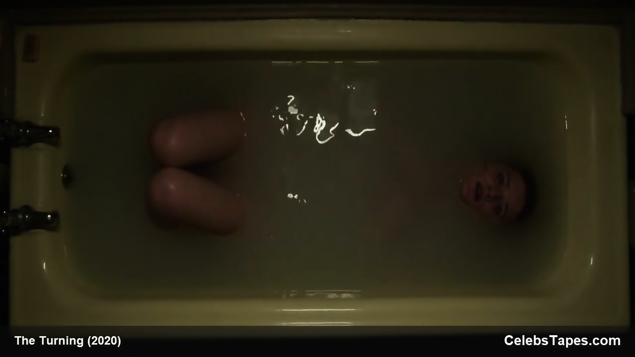 Mackenzie Davis Nude Covered In The Bath Eporner
