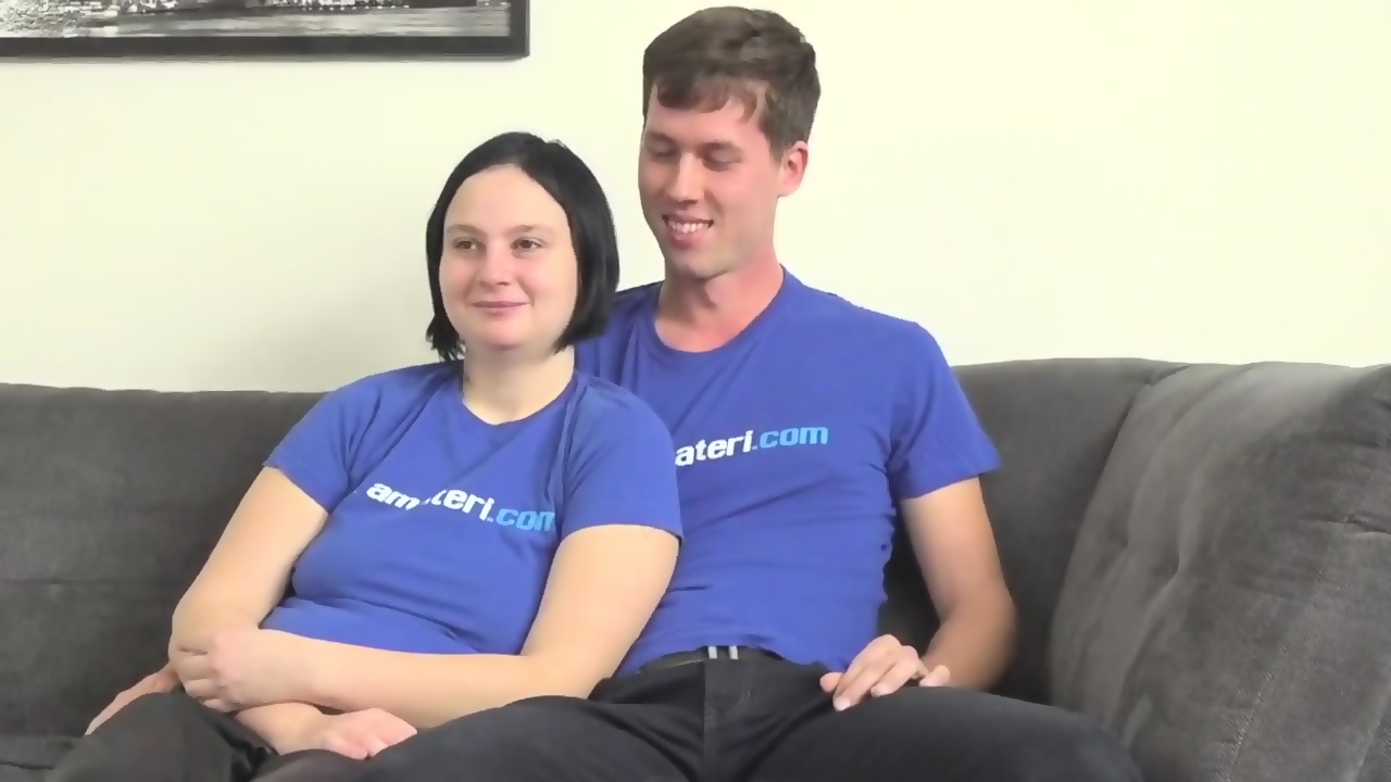 This Amateur And Shy Couple Wants To Show Us Their Sex Skill Eporner