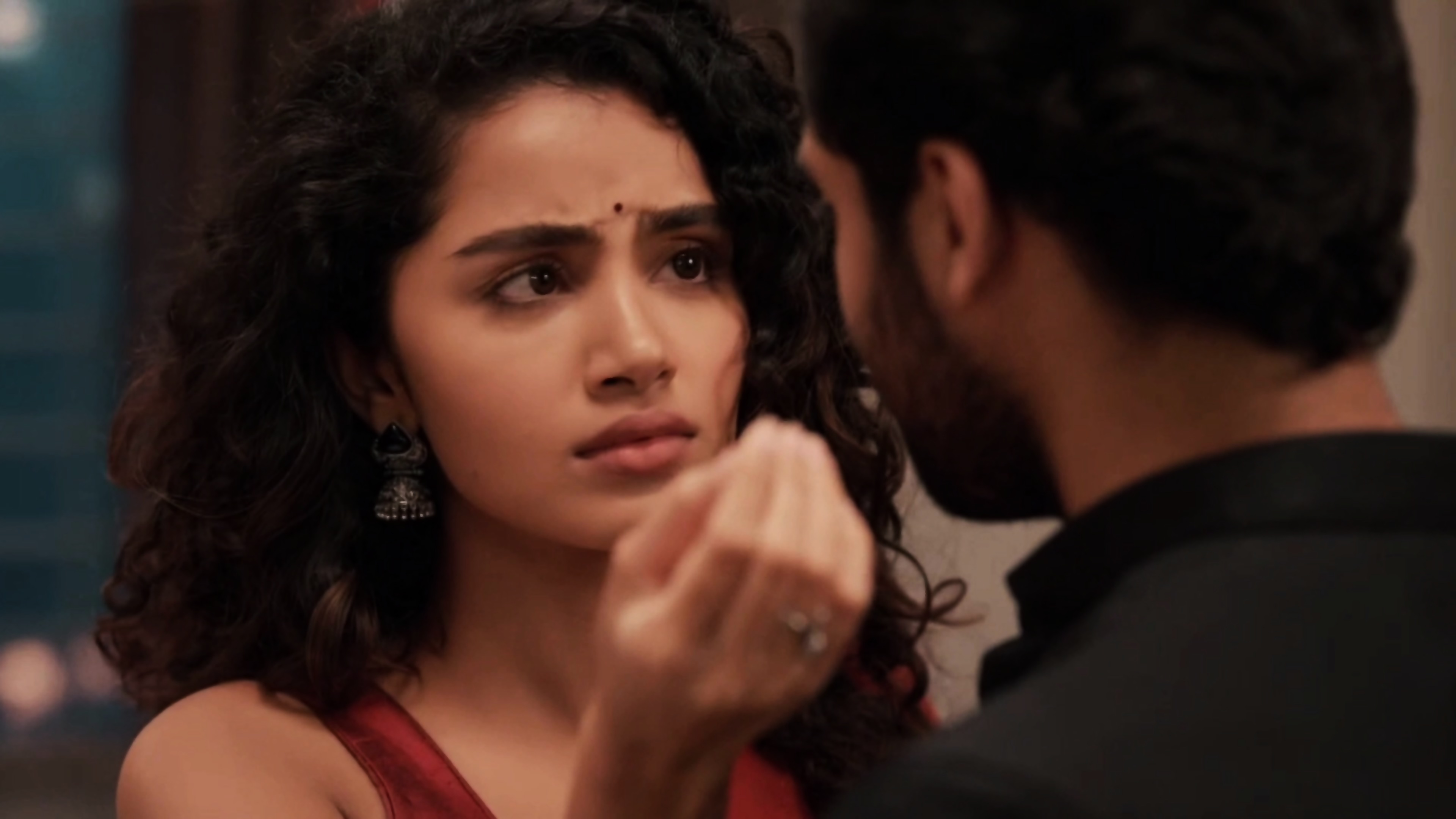 Indian Actress Anupama Parameswaran Hot Kissing And Bed Scenes Hd Eporner 4267