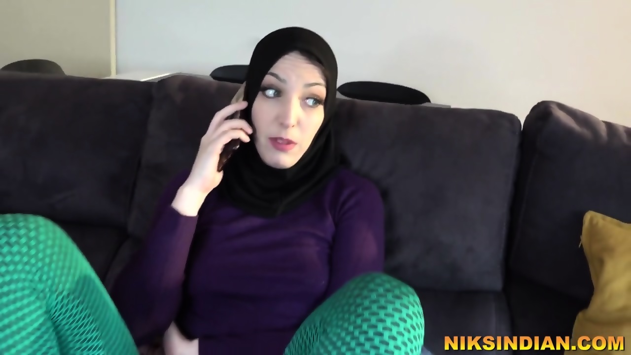 Home Alone Housewife Fucked By Stranger 001 Eporner