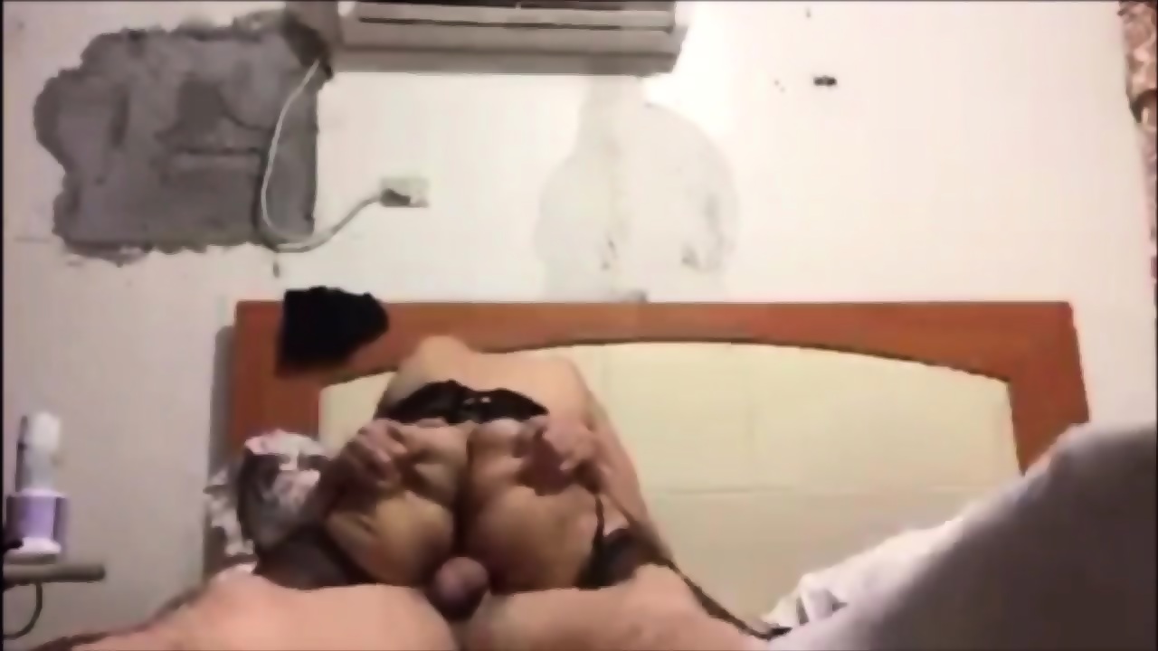 Le Tiemblan Las Piernas Cuando Se Viene A Mi Nalgona Eporner