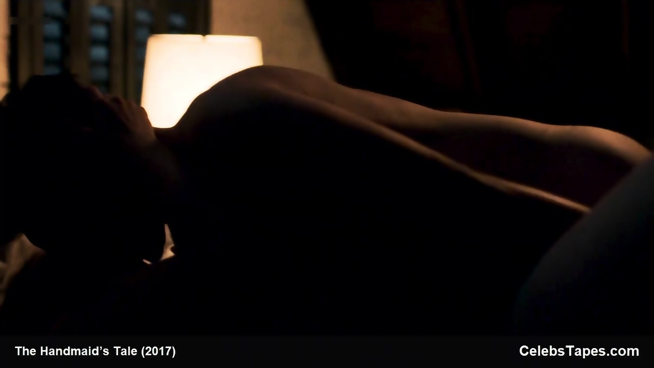 Elisabeth Moss Topless And Sex Eporner