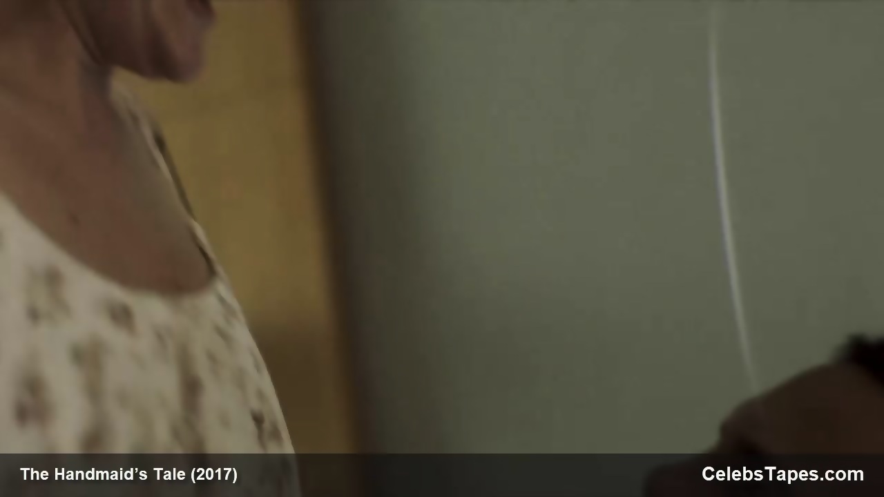 Elisabeth Moss Topless And Sex Eporner