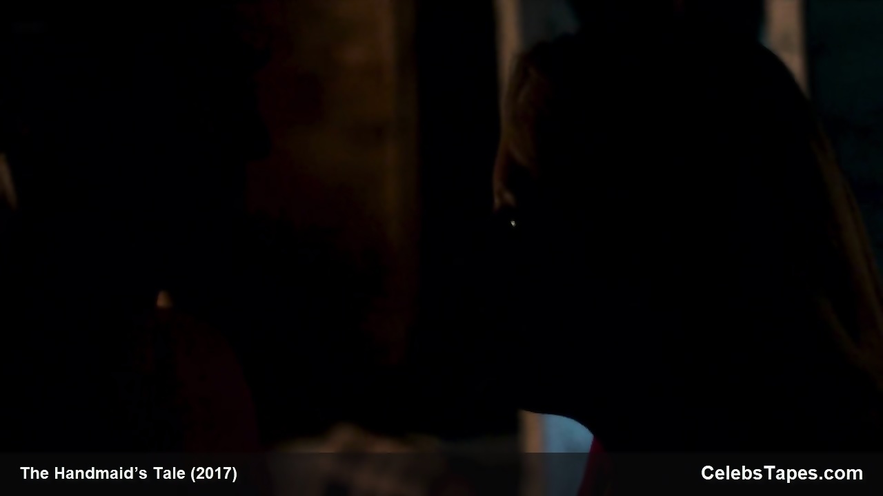 Elisabeth Moss Topless And Sex Eporner
