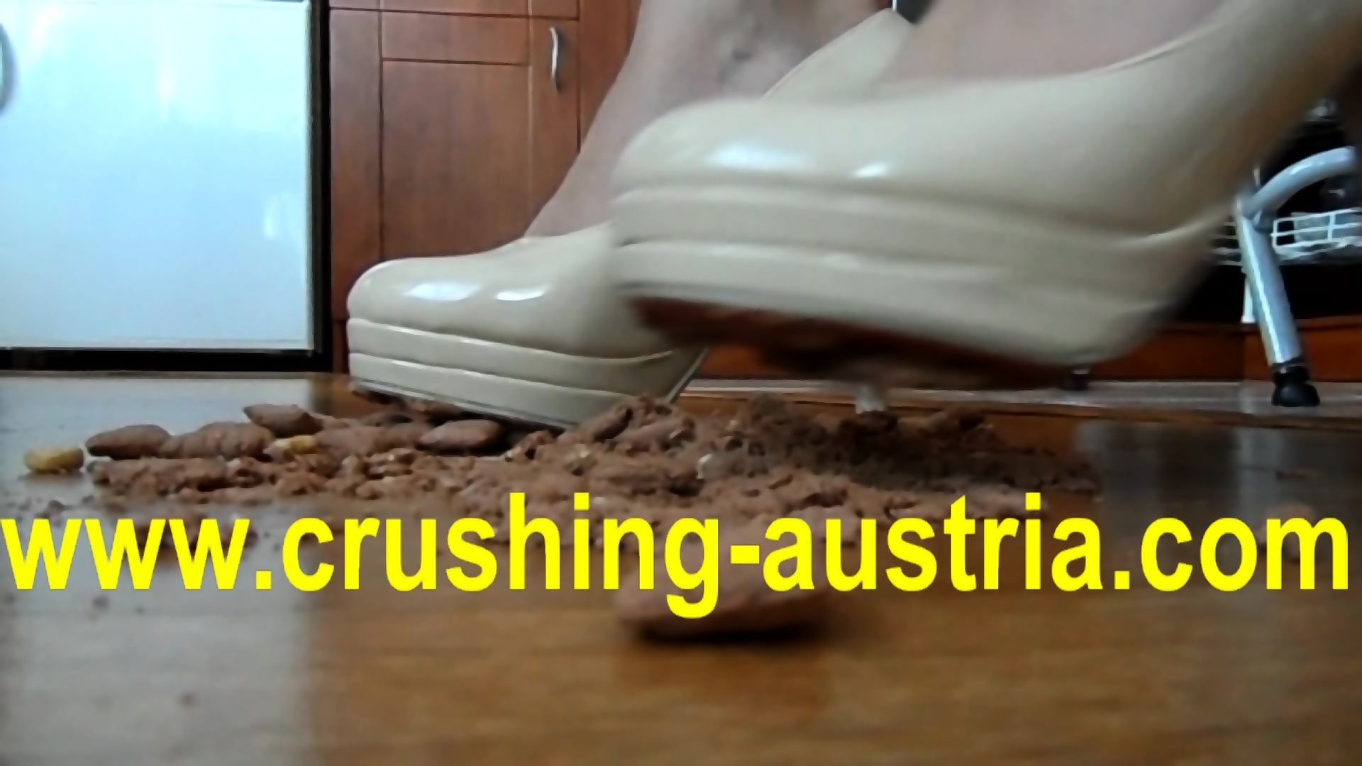 Heel Crush Eporner