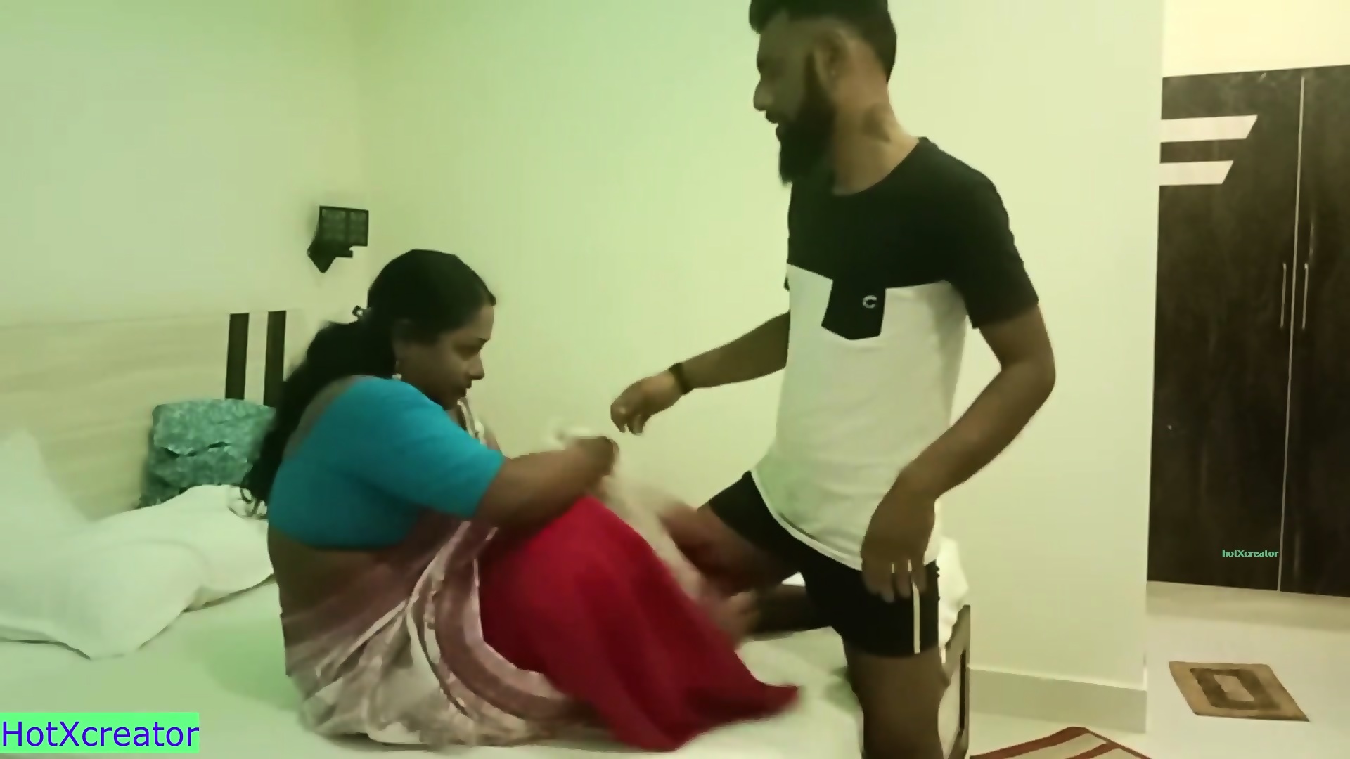 70550697 Indian Cheating Wife Xxx Hot Sex With Ac Techn Eporner