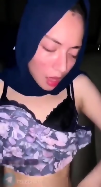 Noor Aini Hijab Bj And Ml Di Mobil Indonesia Katanya 8mnt 381 Eporner