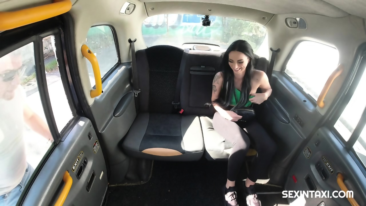 Hot Free Ride With Taxi Veteran And Horny Taxy Driver Eporner