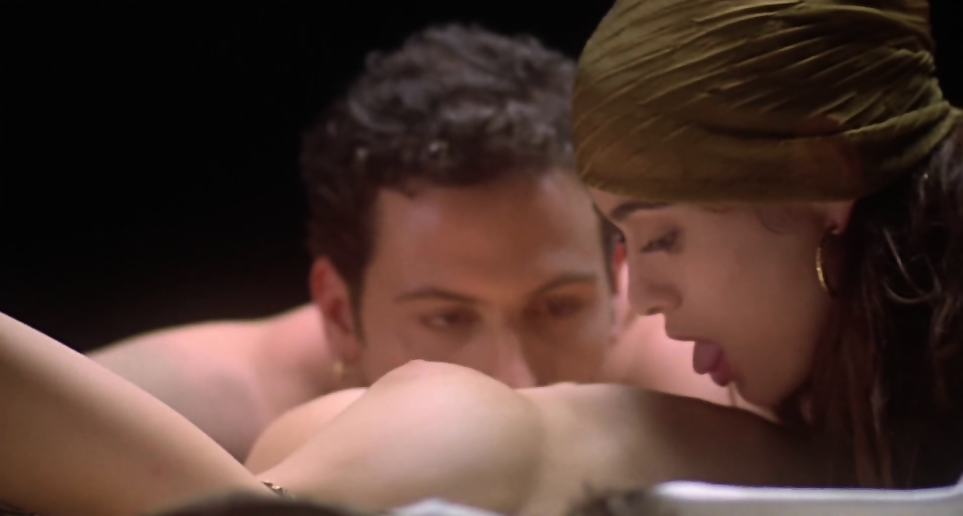 Alyssa Milano Embrace Of The Vampire Scenes Eporner