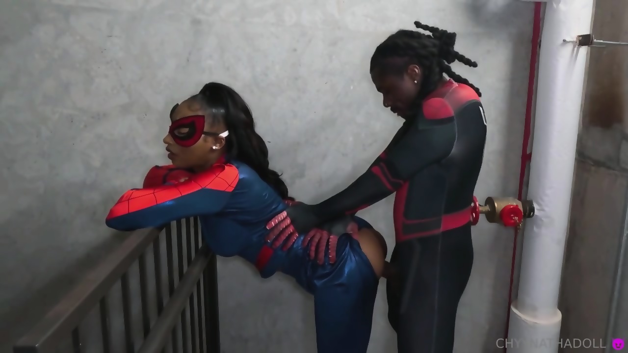 Spider Woman Gets Fuck Before Going To Save The Day Eporner