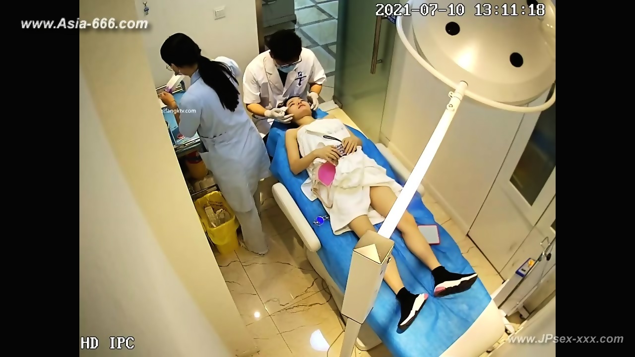 Hackers Use The Camera To Remote Monitoring Of A Lovers Home Life 604